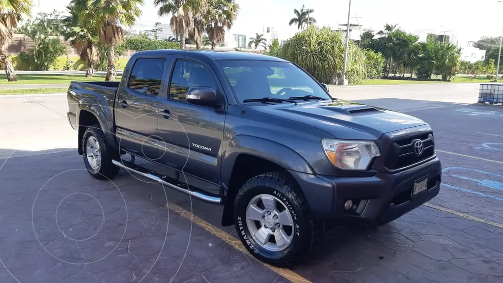 Toyota Tacoma TRD Sport 4x2 usado (2014) color Gris precio $385,000