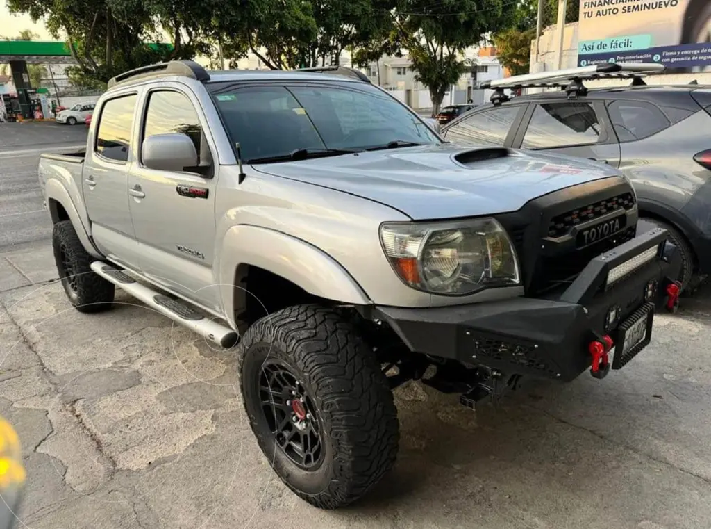Toyota Tacoma TRD Sport 4x4 usado (2010) color Gris precio $339,000
