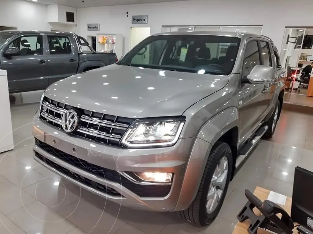 Volkswagen Amarok DC 4x2 Comfortline nuevo color Gris precio $17.200.000