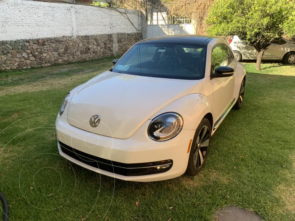 Volkswagen Beetle Turbo DSG usado (2012) color Blanco precio $220,000