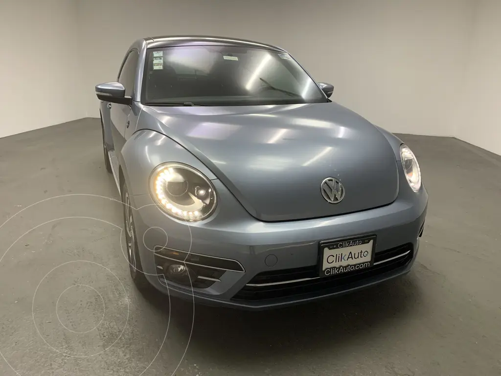 Volkswagen Beetle Sportline Tiptronic usado (2018) color Azul precio ...