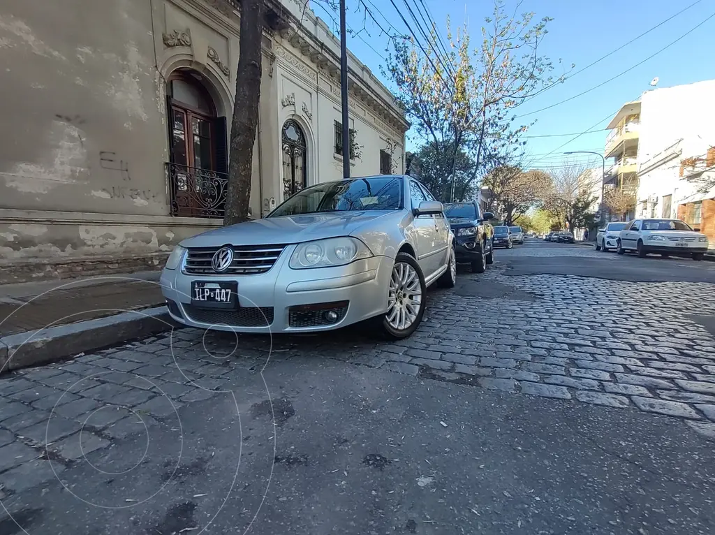 Volkswagen Bora 1.8 T Highline Cuero usado (2010) color Plata precio u ...