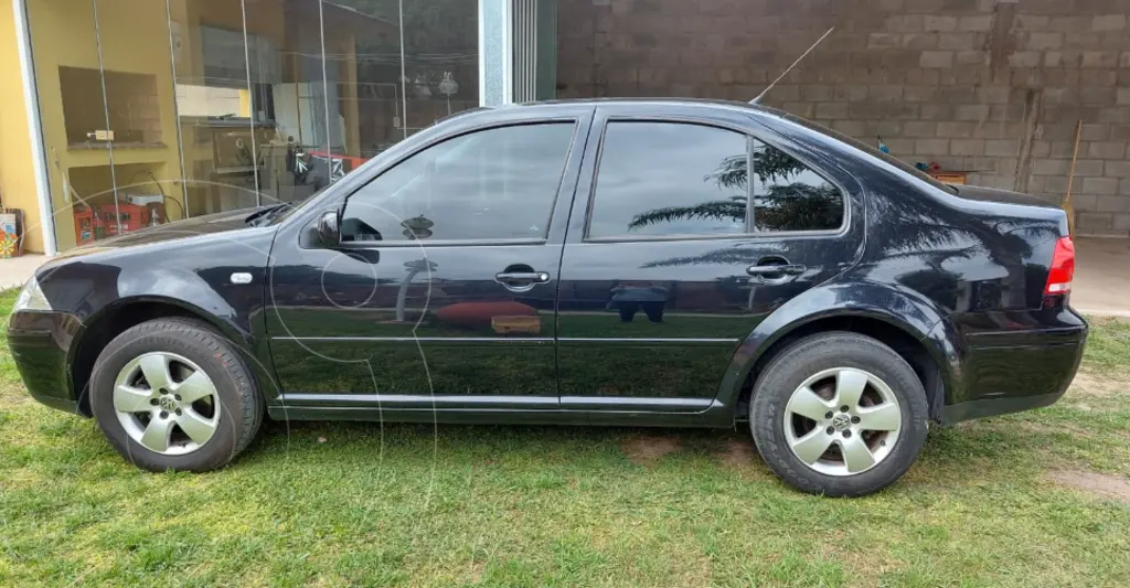 Volkswagen Bora 1.9 TDi Trendline usado (2011) color Negro precio u$s6.000