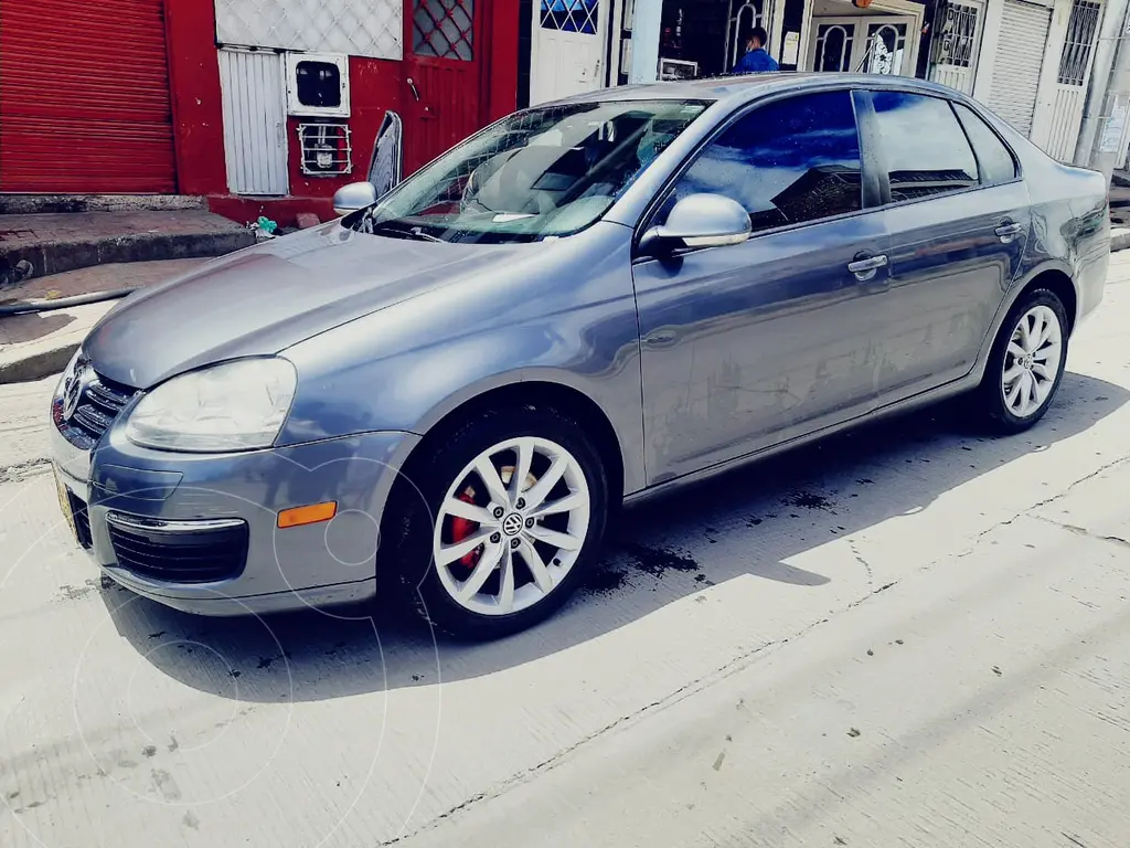 Volkswagen Bora Style 2.5L Aut usado (2007) color Gris precio $26.000.000