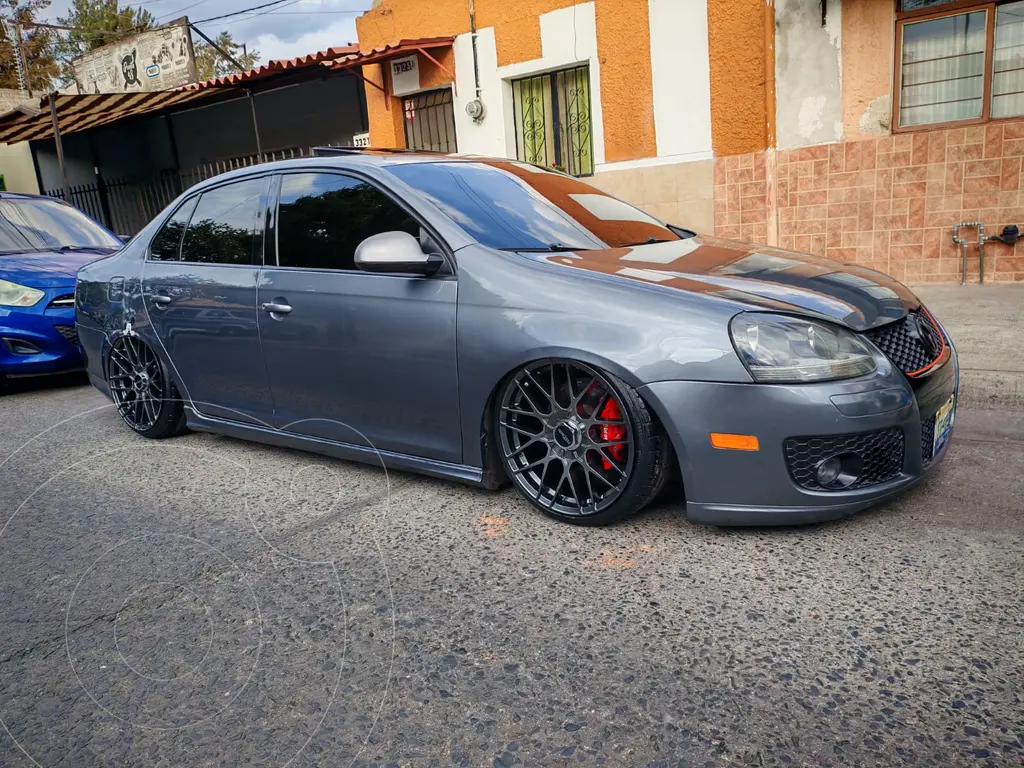 Volkswagen Bora 2.5L Prestige usado (2006) color Gris precio $150,000