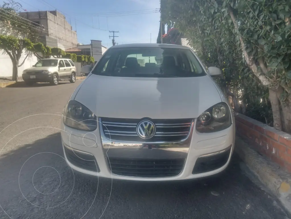 Volkswagen Bora 2.5L Style usado (2009) color Blanco precio $105,000