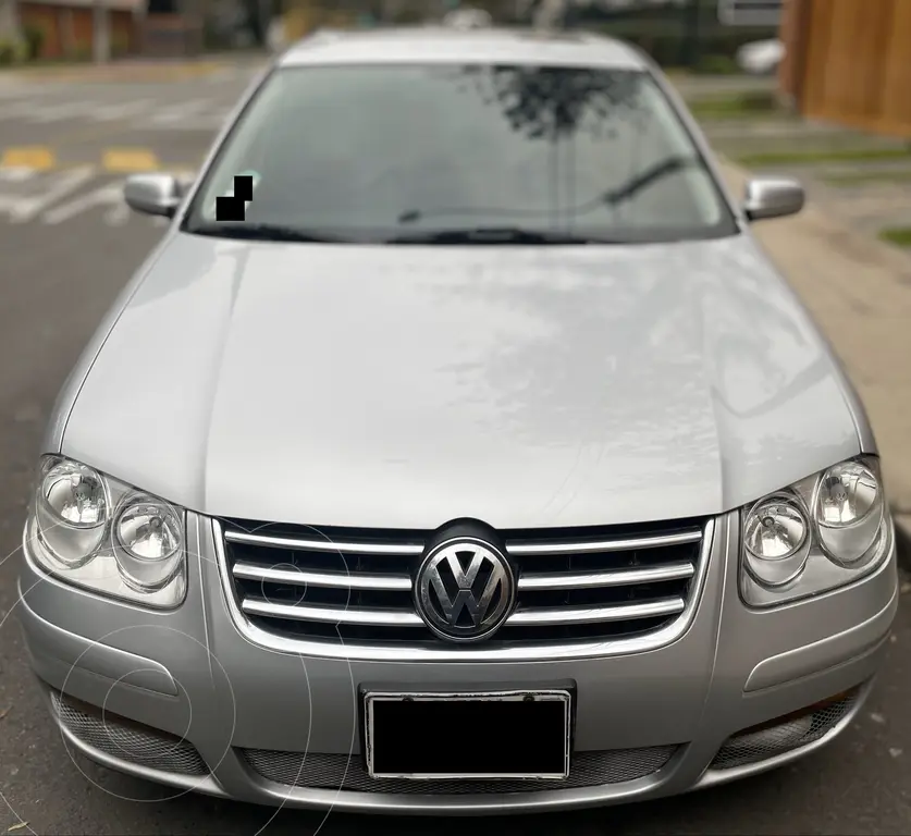 Volkswagen Bora Sportline 1.8L Turbo usado (2010) color Plata Reflex ...