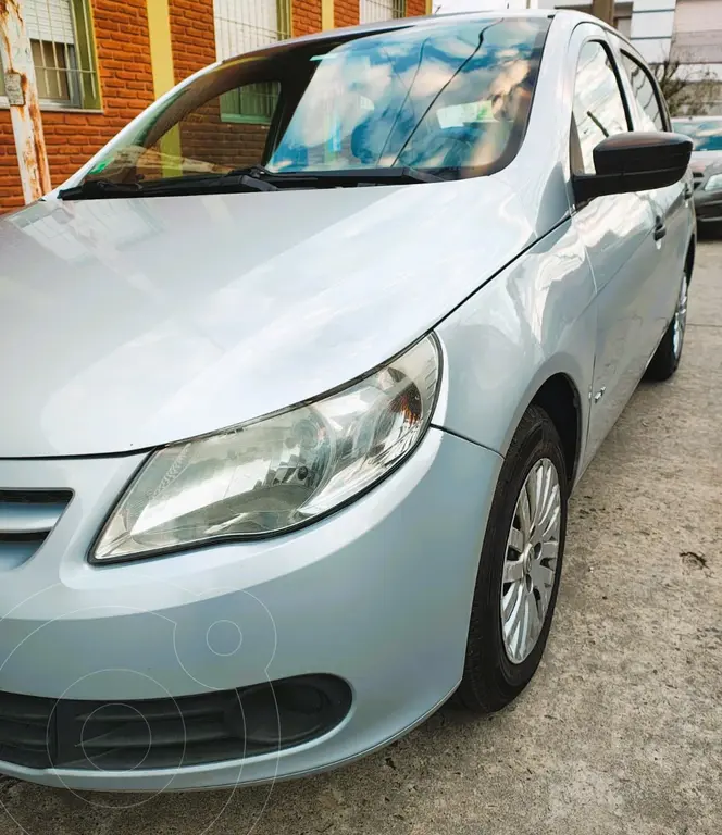 Volkswagen Gol Trend 5P Pack I usado (2010) color Gris precio $8.500.000