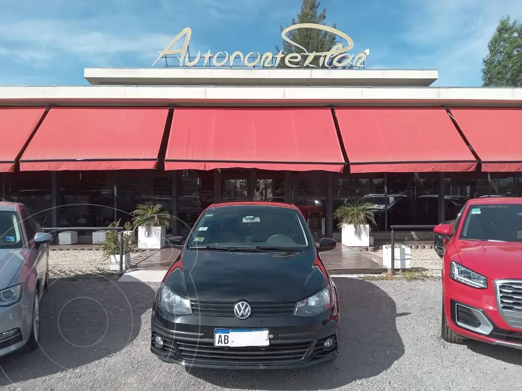 Volkswagen Golf GOL 1.6 5 P TREND L/17 COMFORT usado (2017) color Negro precio u$s14.000