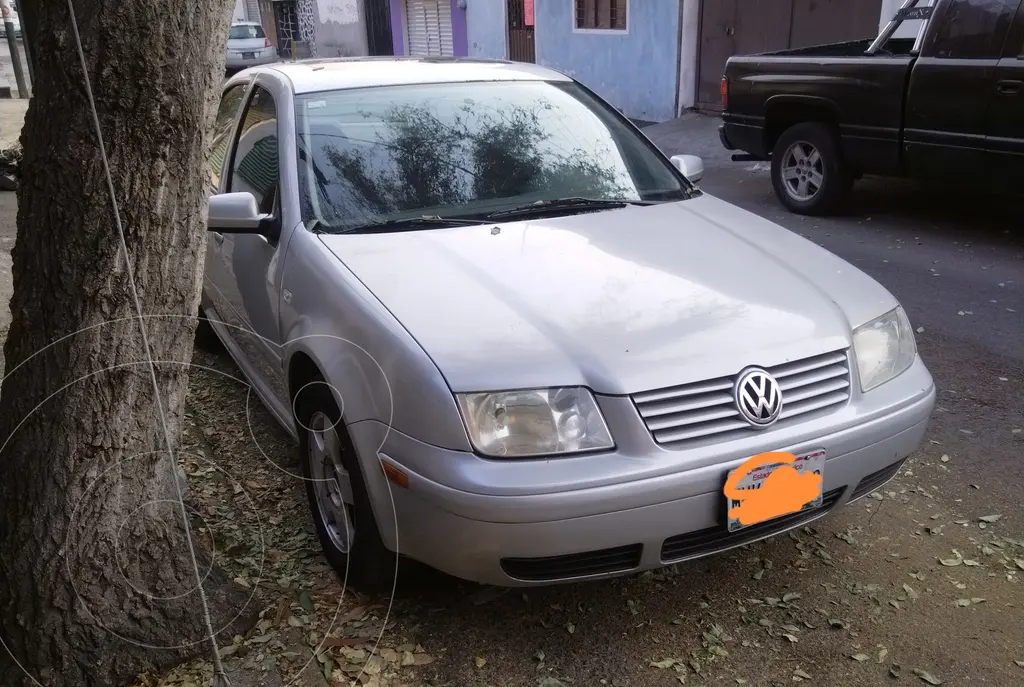 Volkswagen Jetta GLS Aut usado (1999) color Plata precio $66,000
