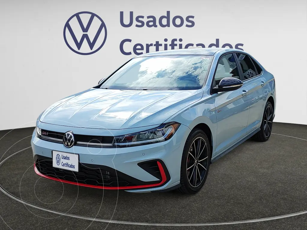 Volkswagen Jetta GLi Aut usado (2025) color Gris Franela precio $660,900