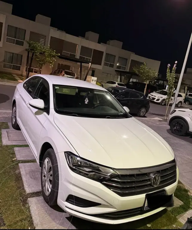 Volkswagen Jetta Startline Tiptronic usado (2020) color Blanco precio ...