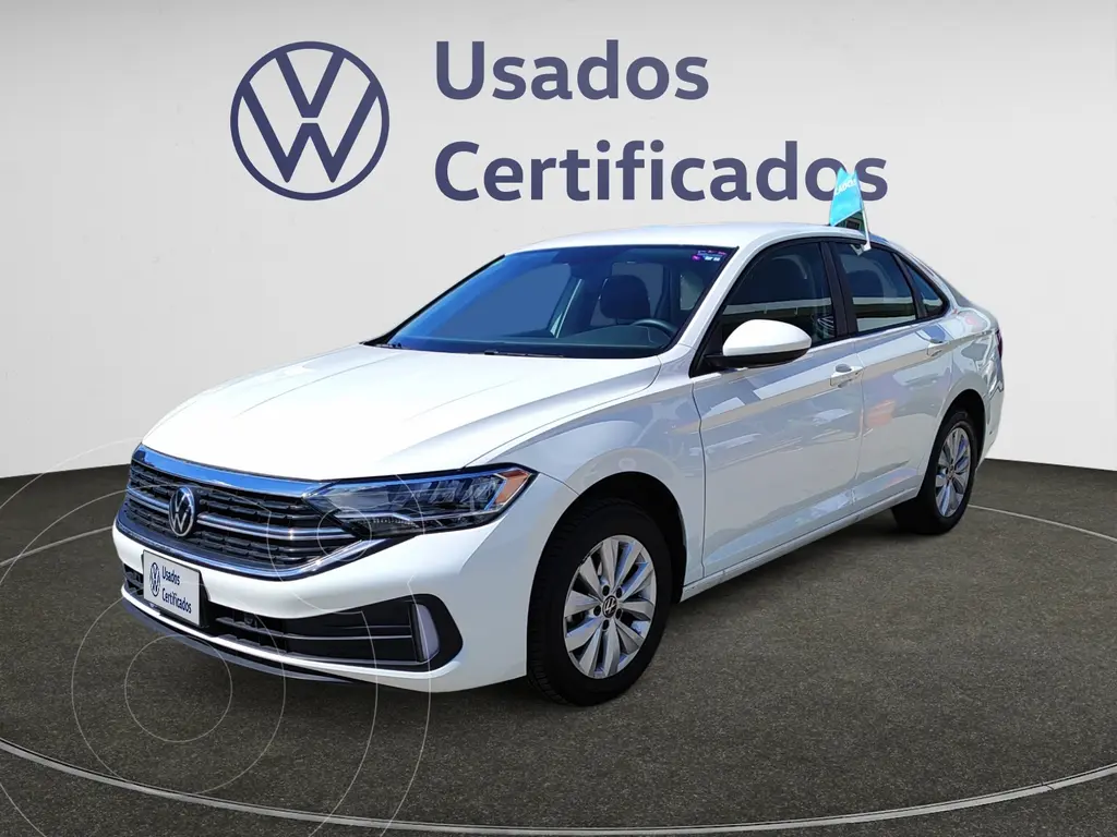Volkswagen Jetta Comfortline usado (2024) color Blanco precio $425,900