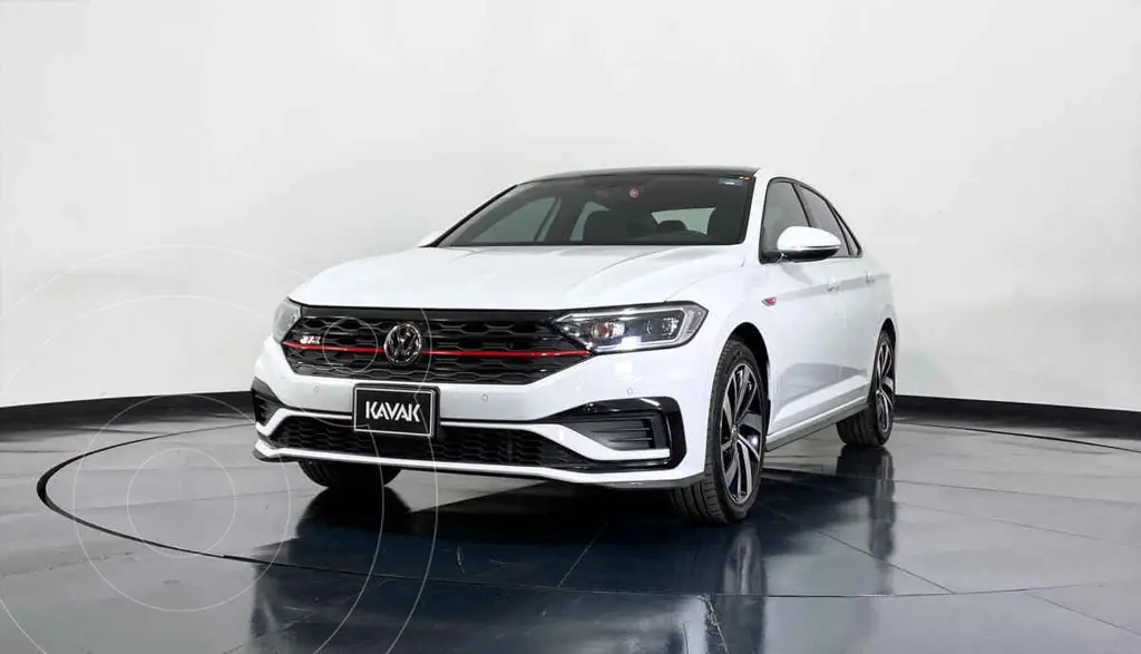 Volkswagen Jetta GLi Aut usado (2020) color Blanco precio $544,999