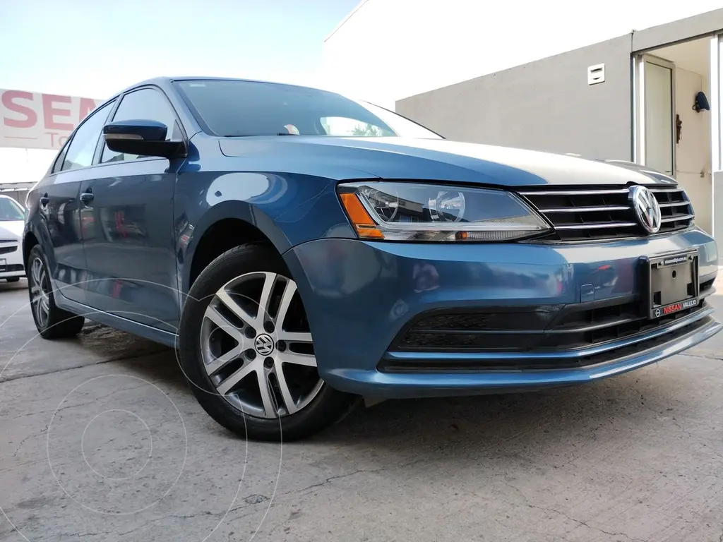 Volkswagen Jetta Trendline Tiptronic usado (2017) color Azul precio ...
