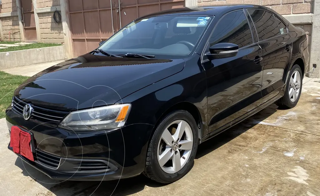 Volkswagen Jetta Sport Tiptronic usado (2013) color Negro Onix precio ...