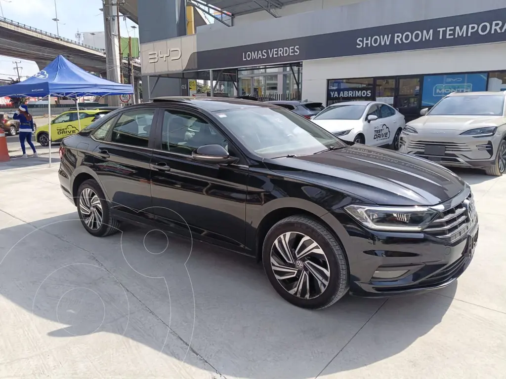 Volkswagen Jetta Highline Tiptronic usado (2019) color Negro precio ...
