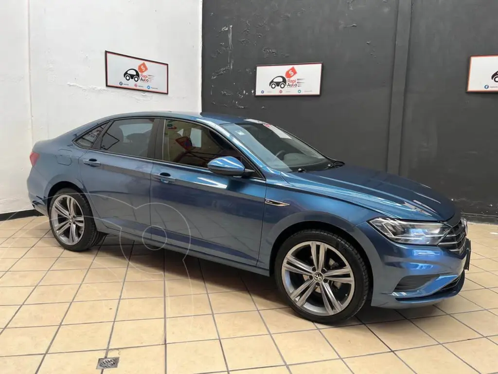 Volkswagen Jetta Comfortline Tiptronic usado (2019) color Azul precio ...