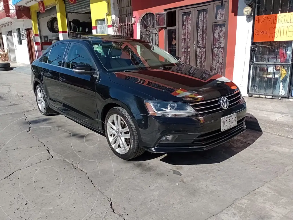 Volkswagen Jetta Sportline usado (2017) color Negro Onix precio $265,000
