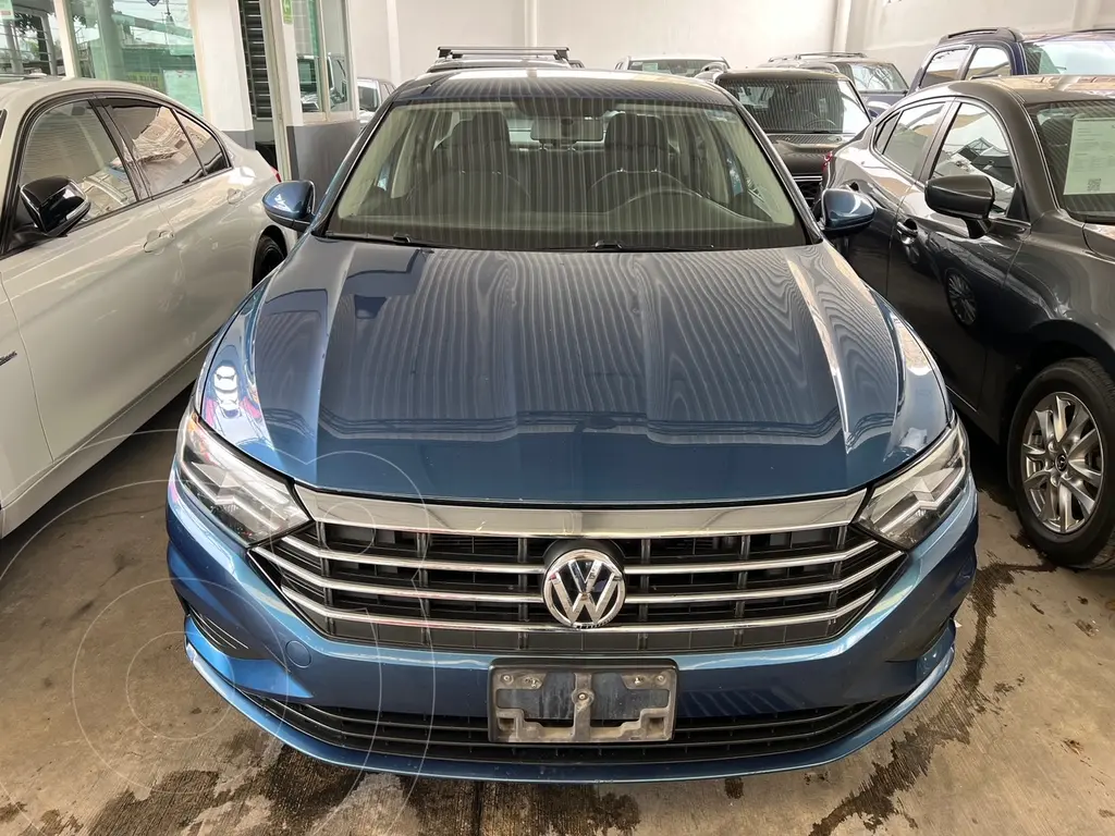 Volkswagen Jetta Comfortline usado (2019) color Azul precio $334,900