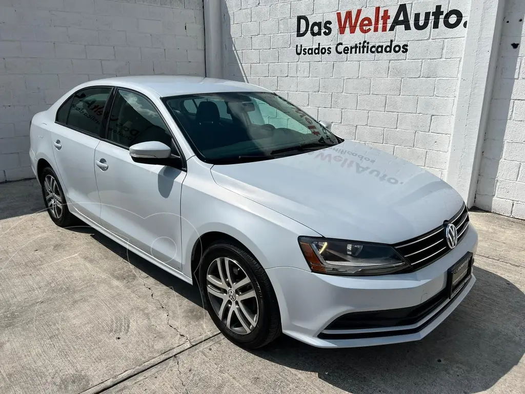 Volkswagen Jetta Trendline usado (2017) color Blanco precio $264,900