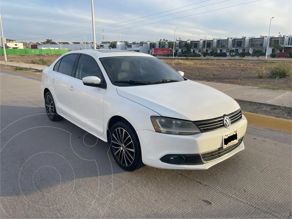 Volkswagen Jetta Sportline Tiptronic usado (2012) color Blanco precio ...