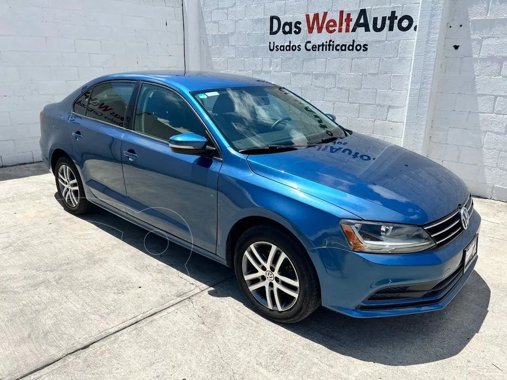 Volkswagen Jetta Trendline Tiptronic usado (2018) color Azul precio ...