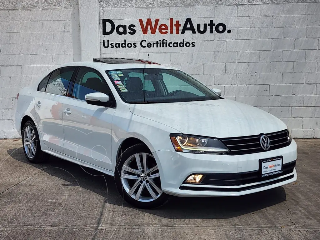 Volkswagen Jetta Sportline Tiptronic usado (2017) color Blanco precio ...