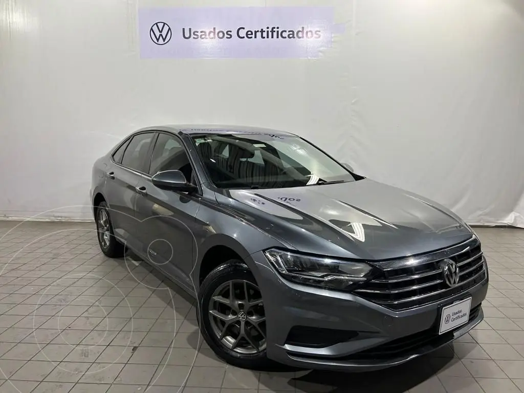 Volkswagen Jetta Startline Tiptronic usado (2020) color Gris Oscuro ...