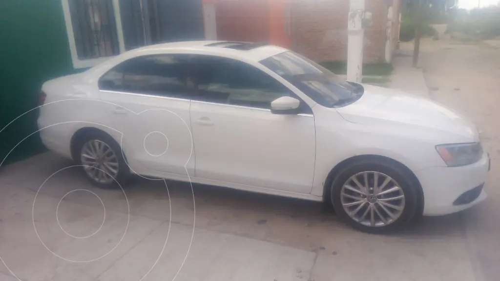 Volkswagen Jetta Sport Tiptronic usado (2011) color Blanco Candy precio ...