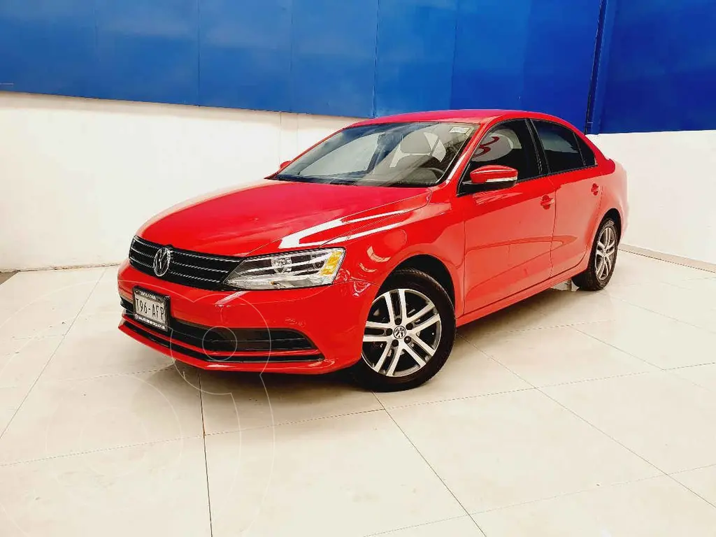 Volkswagen Jetta Trendline usado (2016) color Rojo precio $240,000