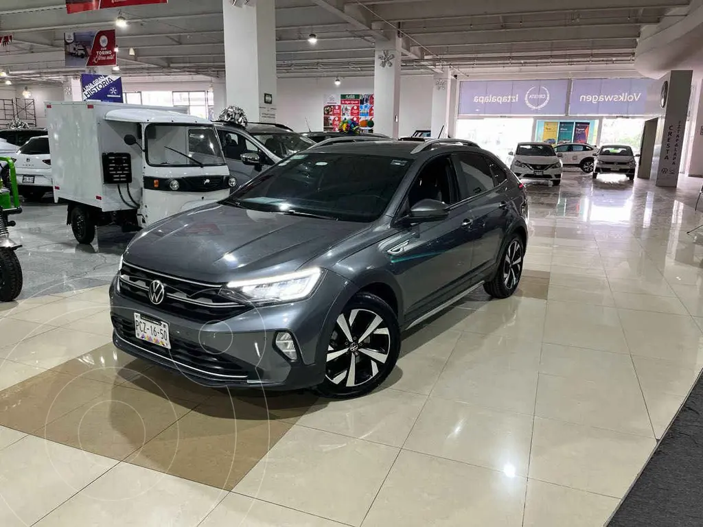 Volkswagen Nivus Highline usado (2022) color Gris precio $450,000