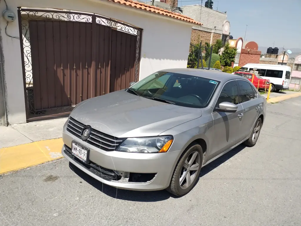 Volkswagen Passat Tiptronic Sportline usado (2014) color Gris Tungsteno ...