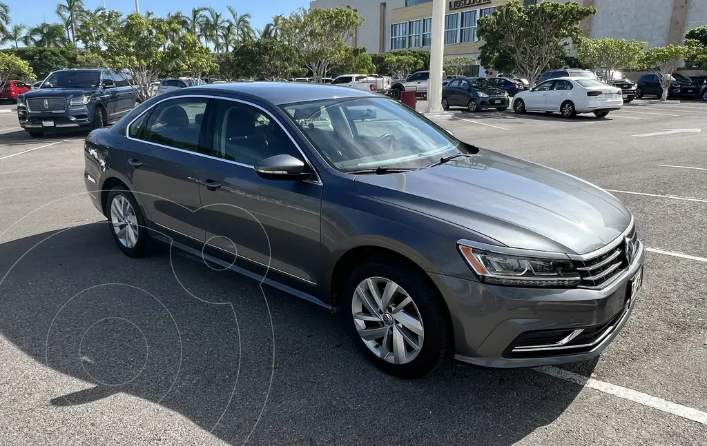 Volkswagen Passat Tiptronic Sportline usado (2018) color Plata precio ...