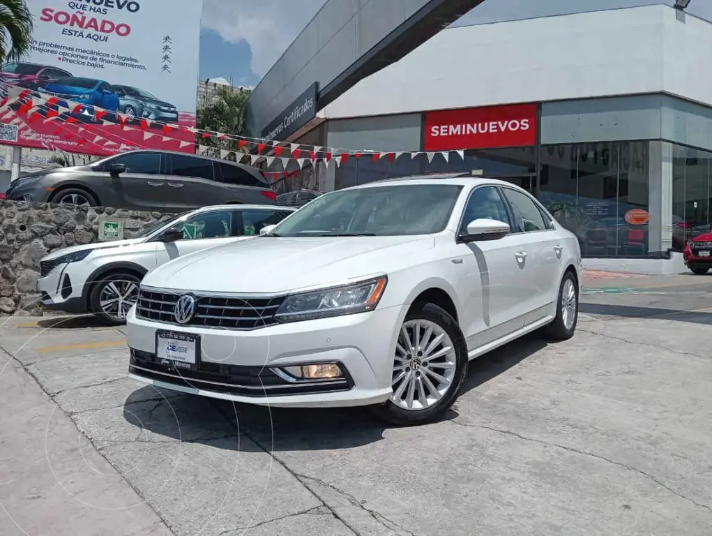 Volkswagen Passat Tiptronic Highline usado (2016) color Blanco precio ...
