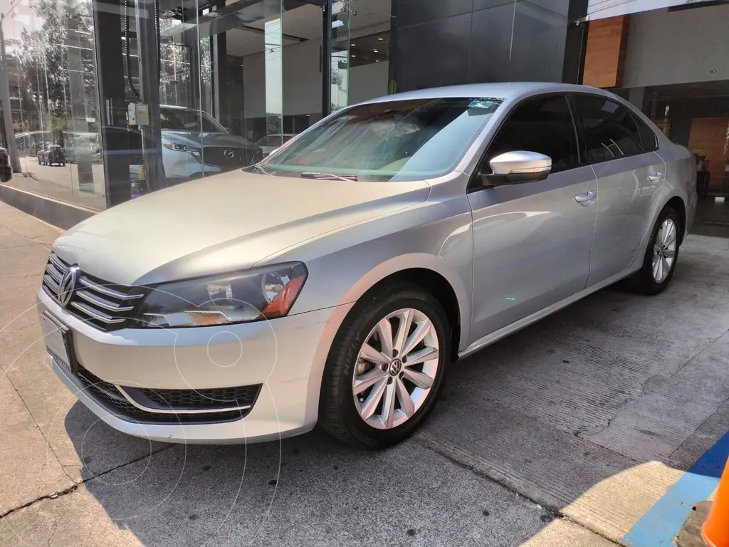 Volkswagen Passat Tiptronic Sportline usado (2015) color Gris Tungsteno ...