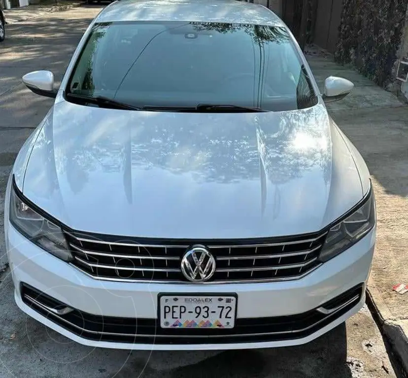 Volkswagen Passat Tiptronic Comfortline usado (2016) color Blanco ...