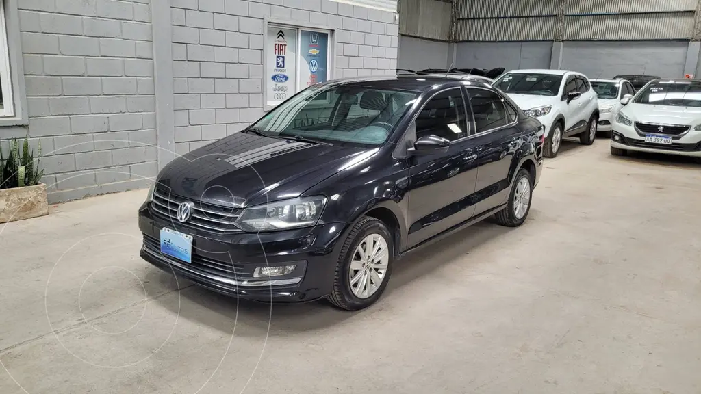 Volkswagen Polo Classic 1.6 Comfortline usado (2016) color Negro precio ...