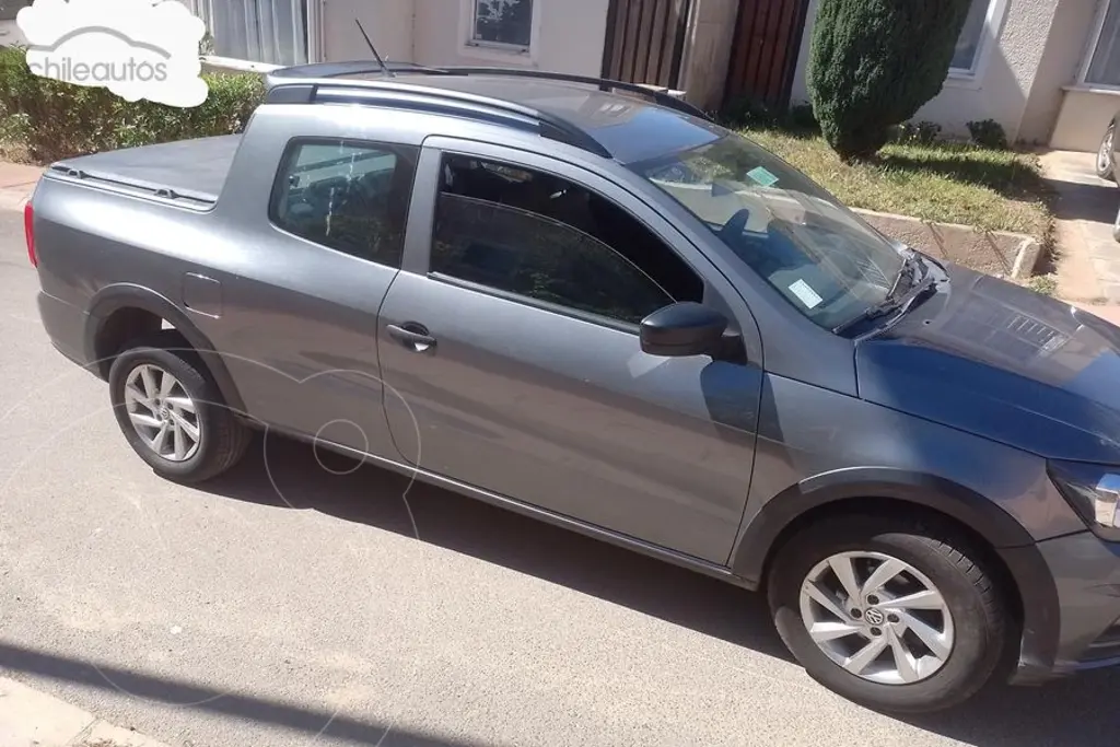 Volkswagen Saveiro 1.6L Doble Cabina usado (2019) color Gris precio $9.600.000
