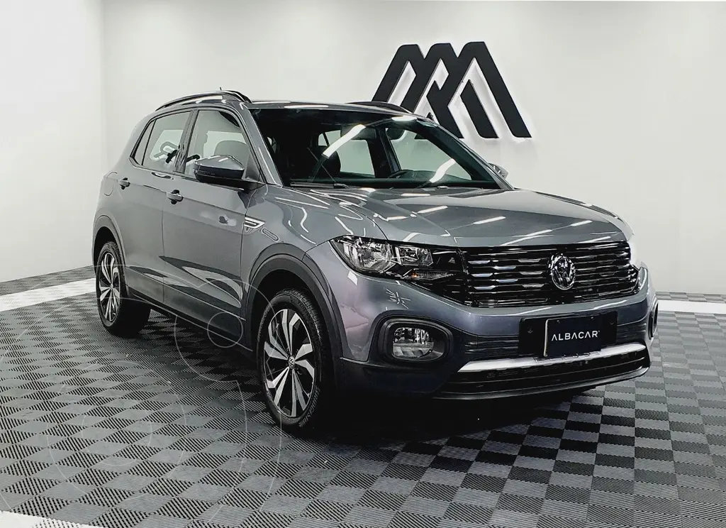 Volkswagen T-Cross Comfortline usado (2021) color Gris precio $450,900