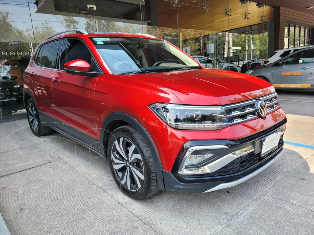 Volkswagen T-Cross Highline usado (2022) color Rojo Crimson precio $367,000