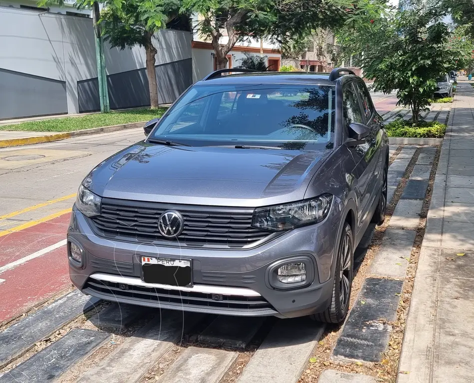 Volkswagen T-Cross Trendline 200 TSi Tiptronic usado (2023) color Gris ...