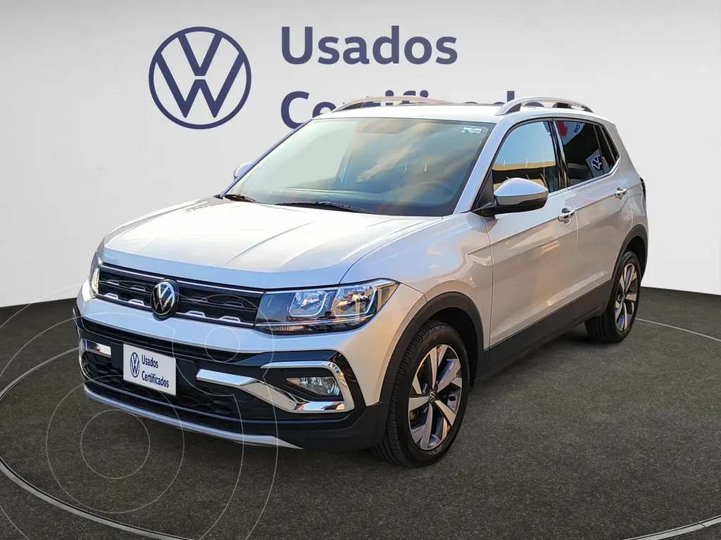 Volkswagen Taigun Comfortline TSI usado (2024) color Plata precio $405,900