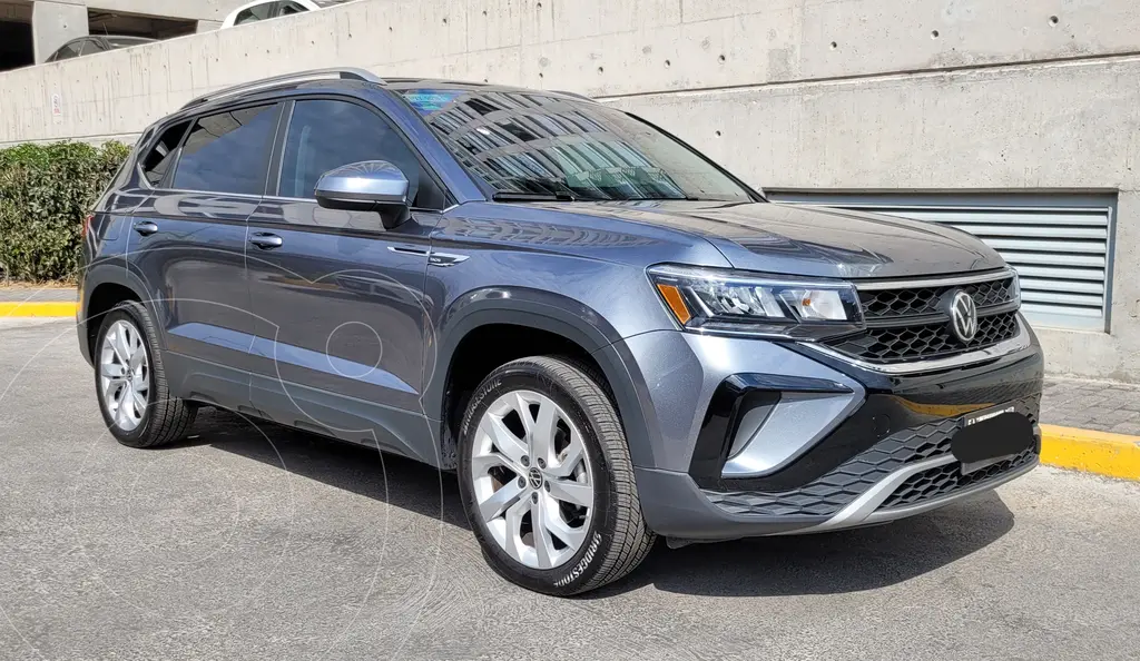 Volkswagen Taos Comfortline usado (2021) color Gris precio $505,000