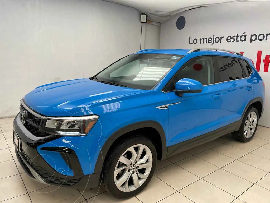 Volkswagen Taos Comfortline usado (2021) color Azul precio $515,887