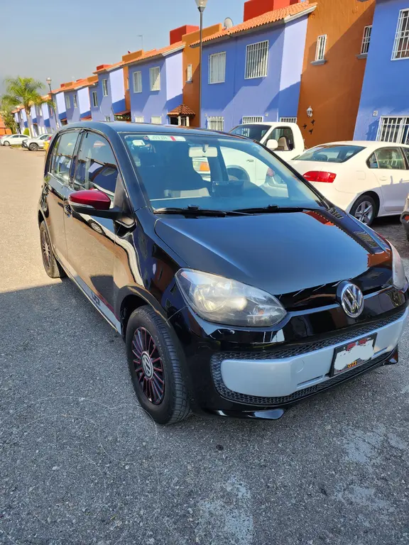 Volkswagen up! move up! usado (2016) color Negro precio $138,500