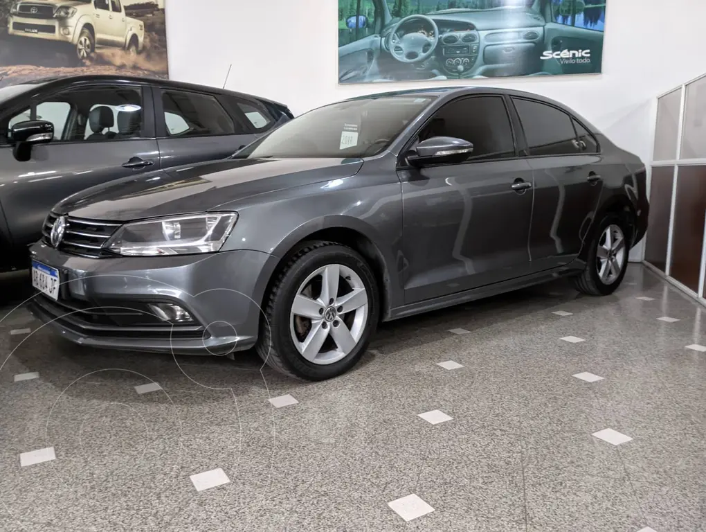 Volkswagen Vento 1.4 TSI Comfortline usado (2017) color Gris Oscuro ...