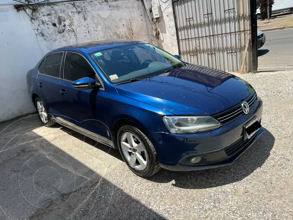 Volkswagen Vento 2.5 FSI Luxury Tiptronic (170Cv) usado (2011) color ...