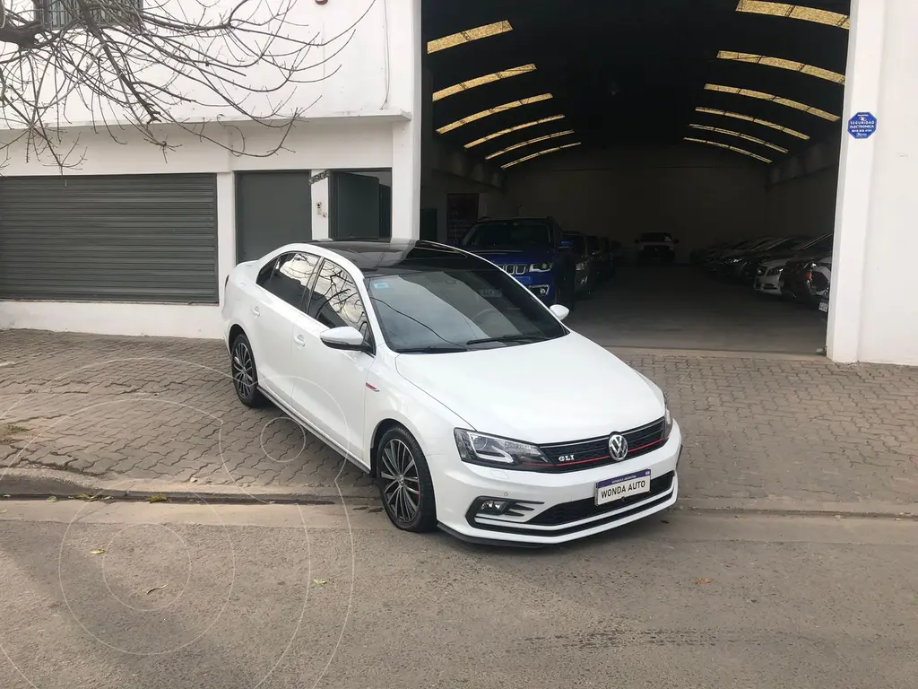 Volkswagen Vento 2.0 T FSI Sportline DSG Plus usado (2016) color Blanco precio $28.900.000