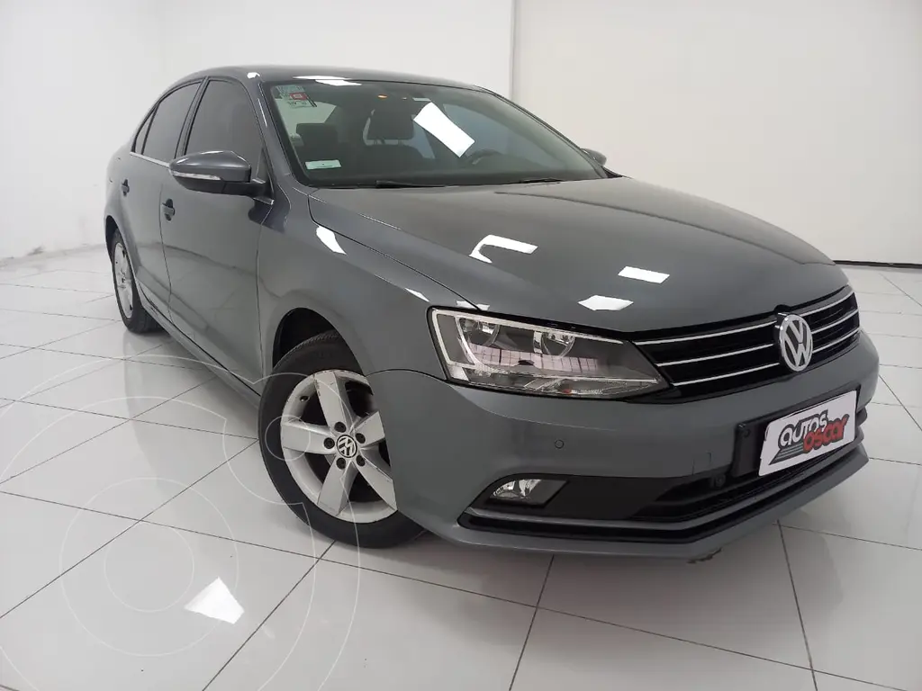 Volkswagen Vento 1.4 TSI Comfortline DSG usado (2017) color Gris Oscuro ...